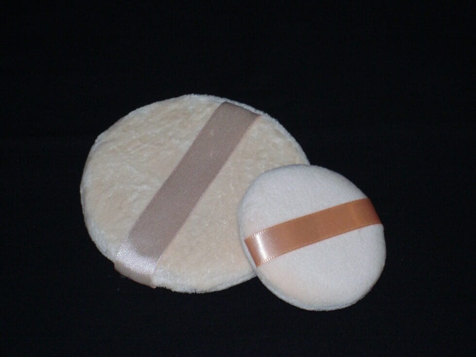 How To Do Clown Makeup [Guide 2025] - www.theramblingrenegade.com